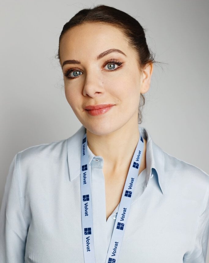 Holdhus, Synne - Volvat